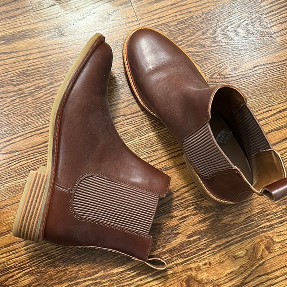 Clarks | Shoes | Brand New Clarks Chelsea Boots Cologne Arlo 2 Tan ...